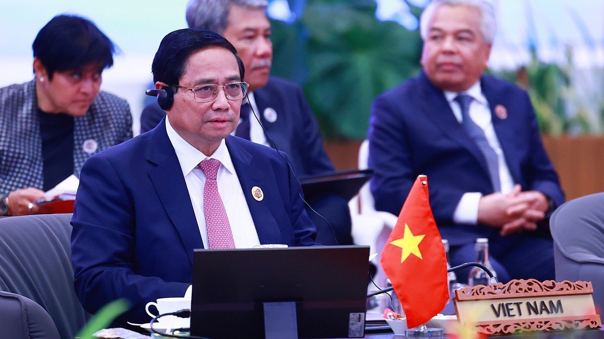 Thủ tướng phát biểu tại phiên Đối thoại của lãnh đạo ASEAN với đại diện ...