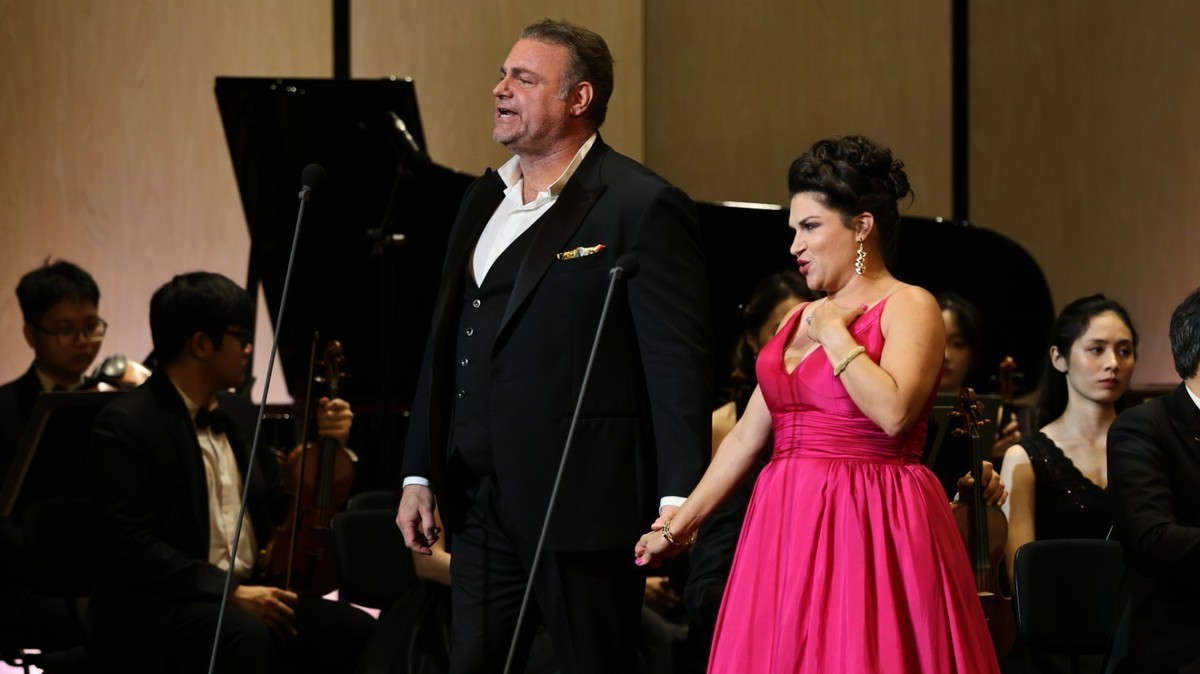 Nghệ sỹ opera nổi tiếng thế giới góp mặt trong chương trình "The Light ...