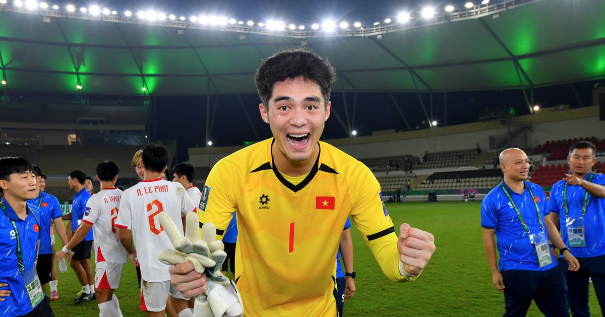 Trung Kiên so tài 'người hùng' Li Hao của U23 Trung Quốc