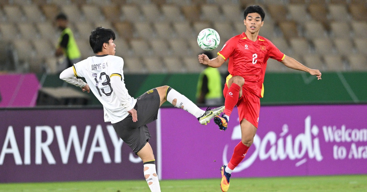 U23 Việt Nam đứng dậy nhanh sau vấp ngã