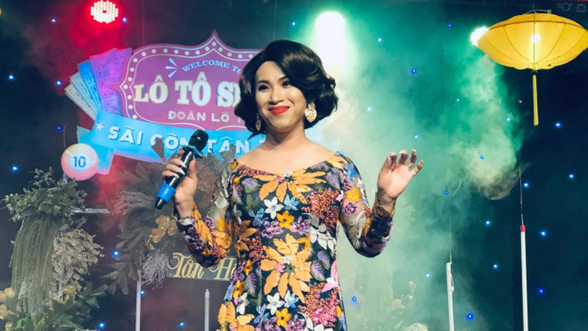 Ca sĩ lô tô Lộ Lộ - Lâm Quốc Khải: 'Kêu gọi từ thiện đang nhạy cảm, tôi ...