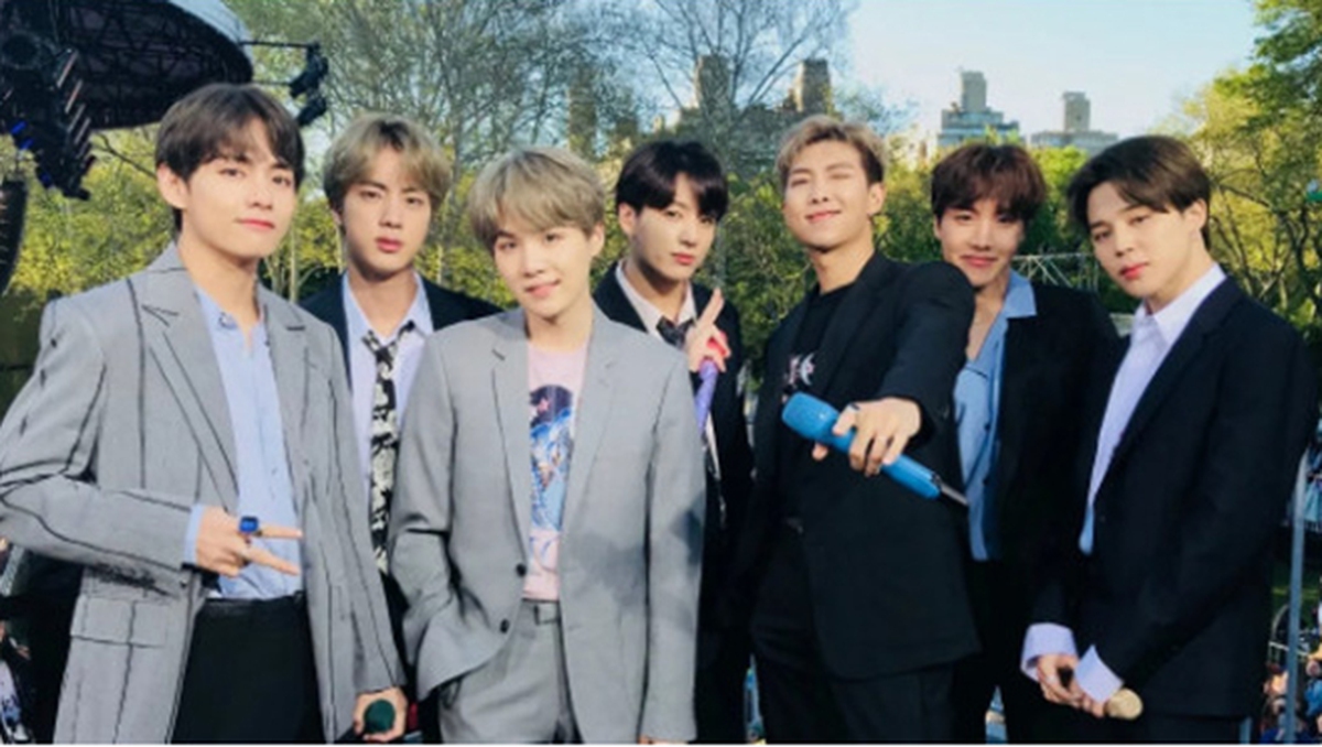 Trông các thành viên BTS thật ‘manly’ trong những bộ đồ đời thường đơn giản