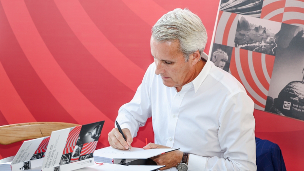 'Trên mảnh đất kiên cường' - tấm lòng yêu mến Việt Nam của Wayne Besant ...