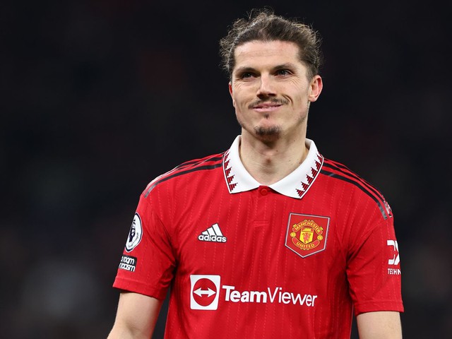 Tin bóng đá MU 23/2: Ten Hag cử 8 nhân viên đi do thám Barca